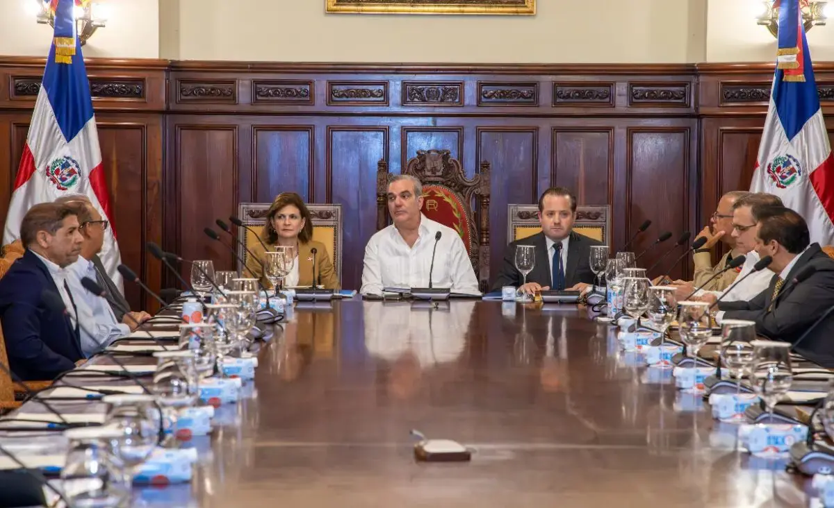 Nuevo Presupuesto puja sobre un millardo y medio - El Mismo Diario
